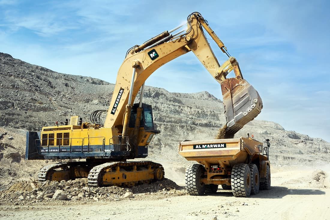 Rent Large Excavators, 160 ton, Standard Boom | Al Marwan