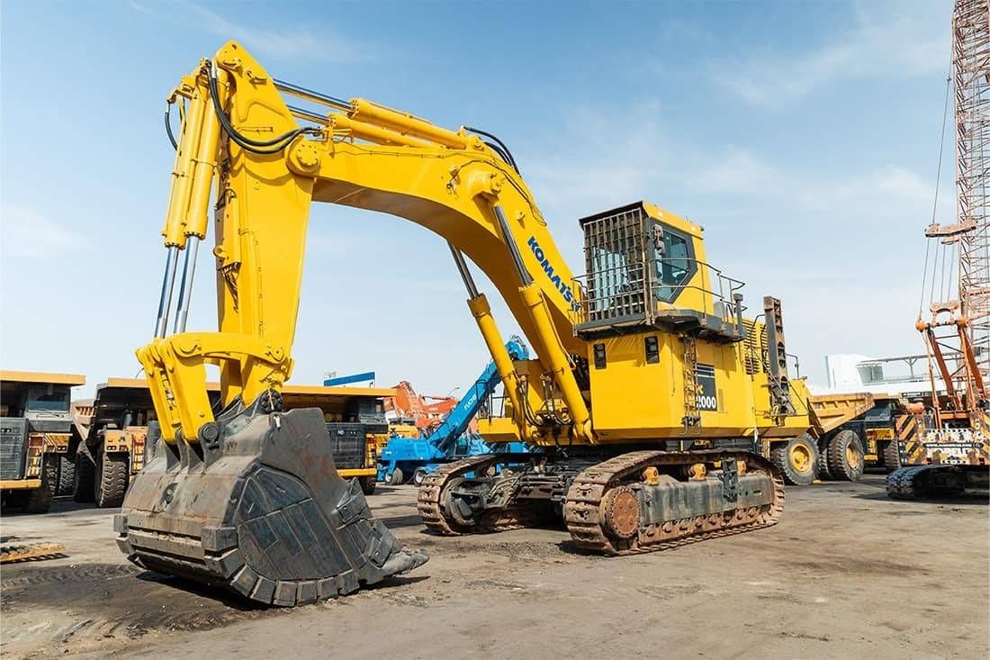 Large Excavator 200 Ton For Rent | Al Marwan