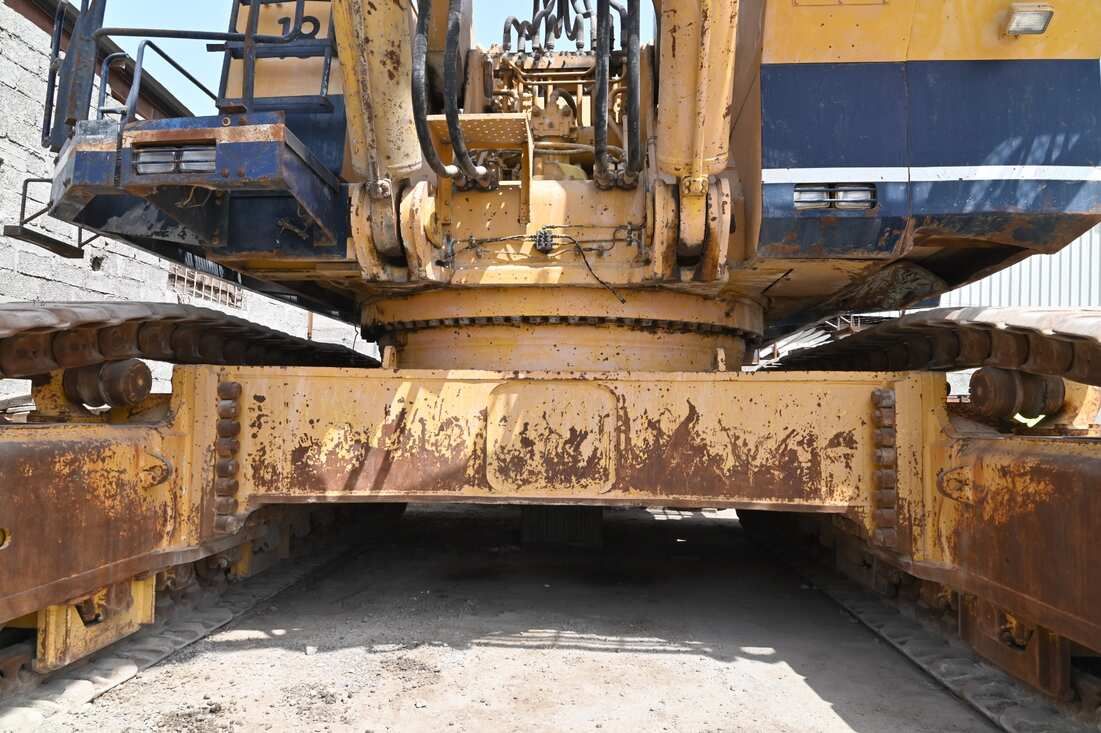 Used Komatsu PC1600 Track Excavator for Sale 2000 | Almarwan