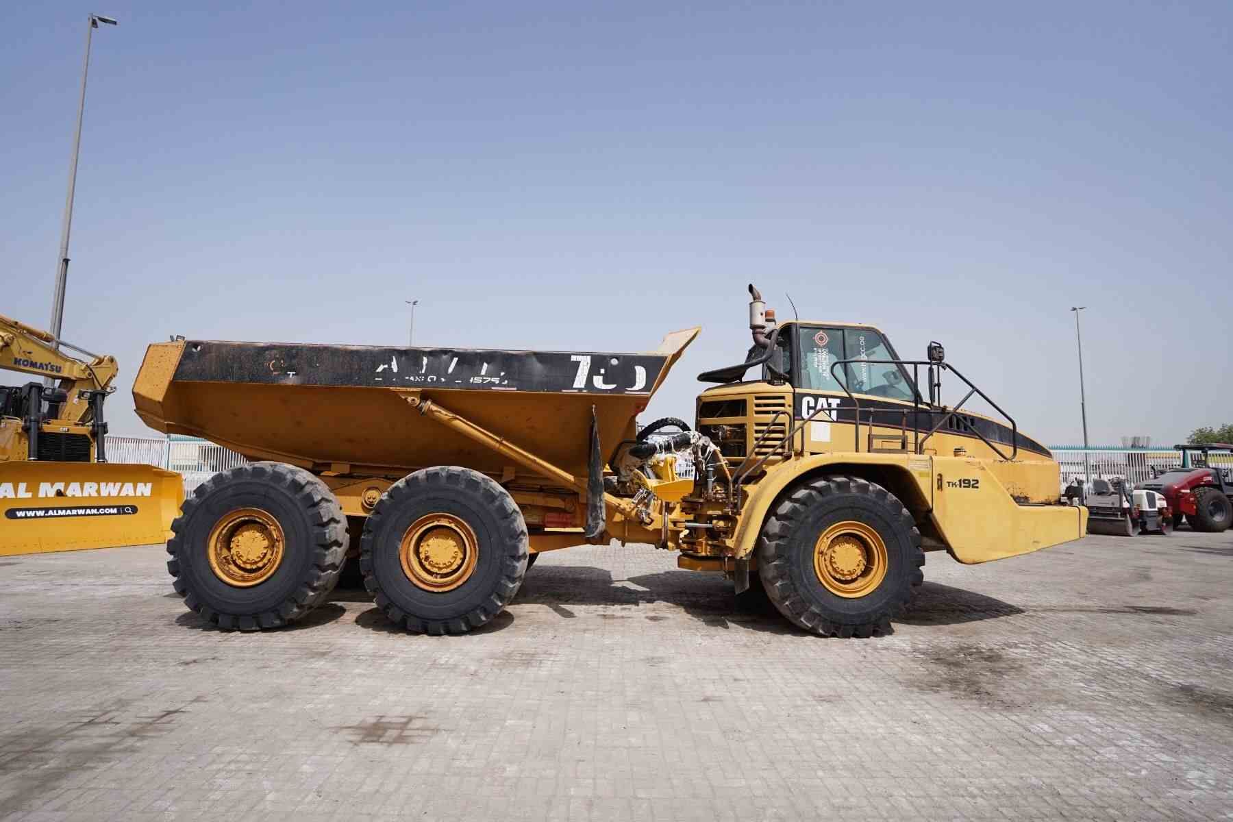 Used Cat 735 Articulated Dump Truck for Sale 2004 | Almarwan