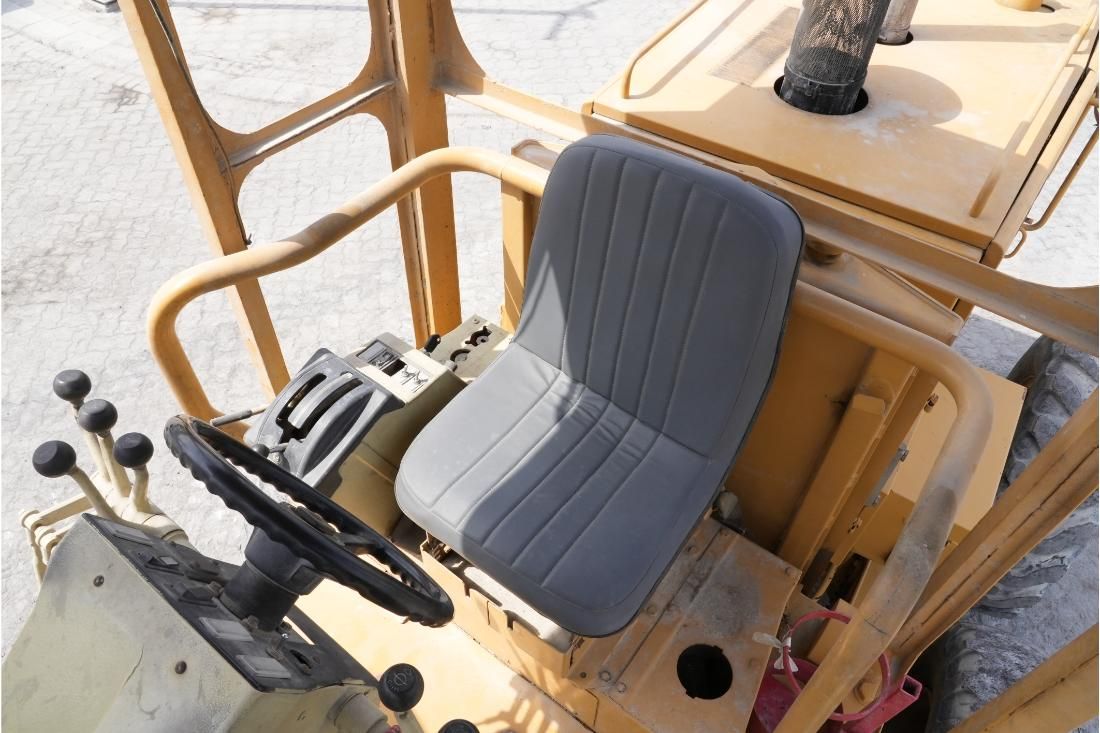 Used Caterpillar 120H Motor Grader for Sale 2008 | Almarwan