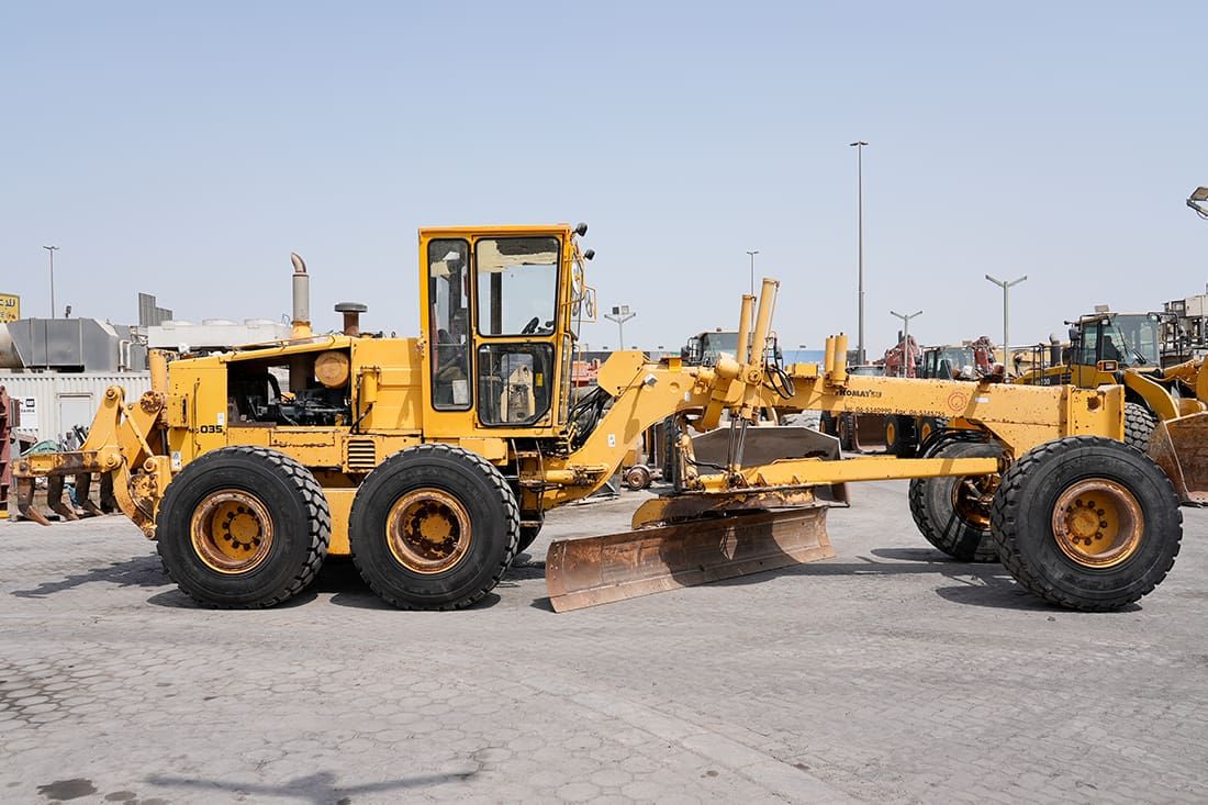 2009 Komatsu GD705A-4AE Used Motor Grader For Sale | Al Marwan