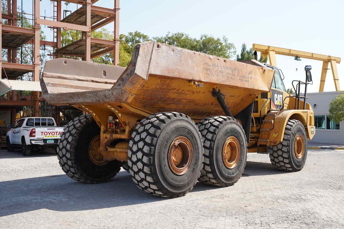 2011 Caterpillar 740B Articulated Dump Truck for Sale