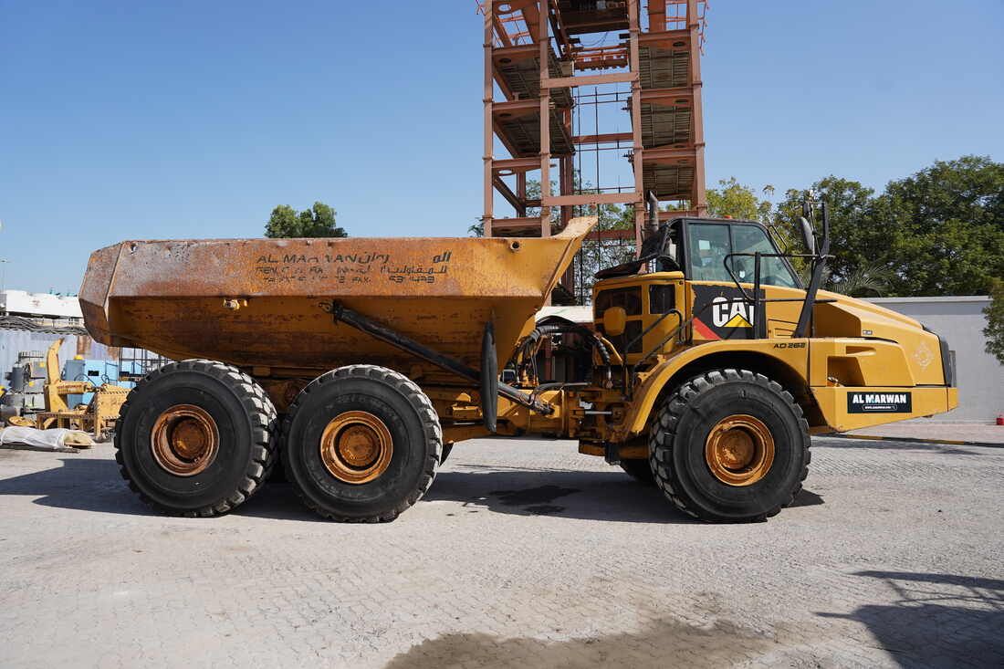 2011 Caterpillar 740B Articulated Dump Truck for Sale