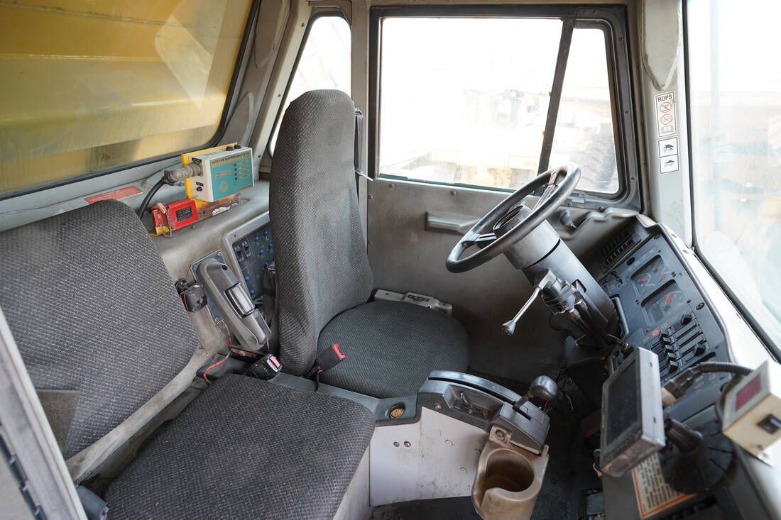 Used Cat 777D Rigid Dump Truck for Sale 2011 | Almarwan