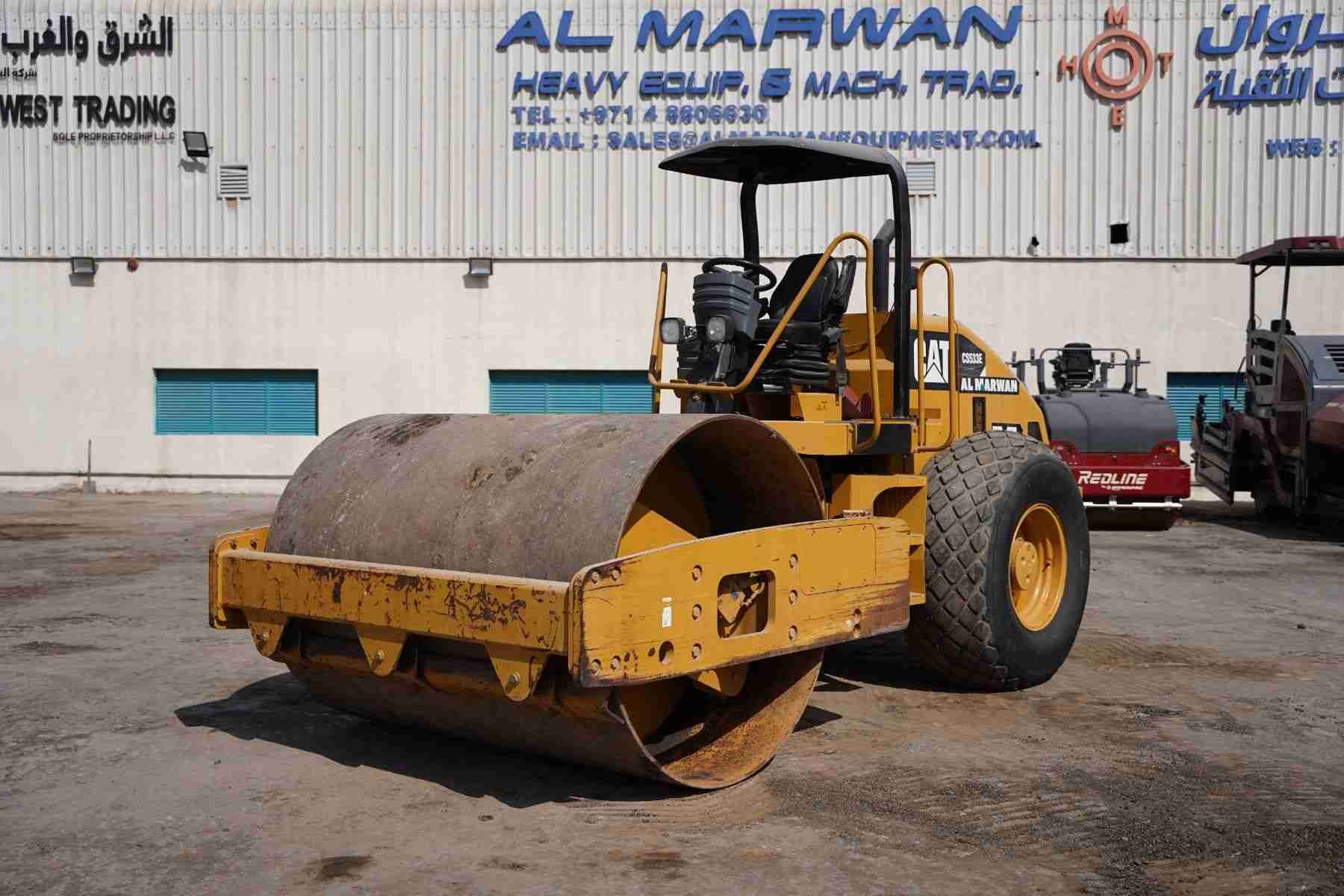 Used Caterpillar CS533E Single Drum Roller 2014