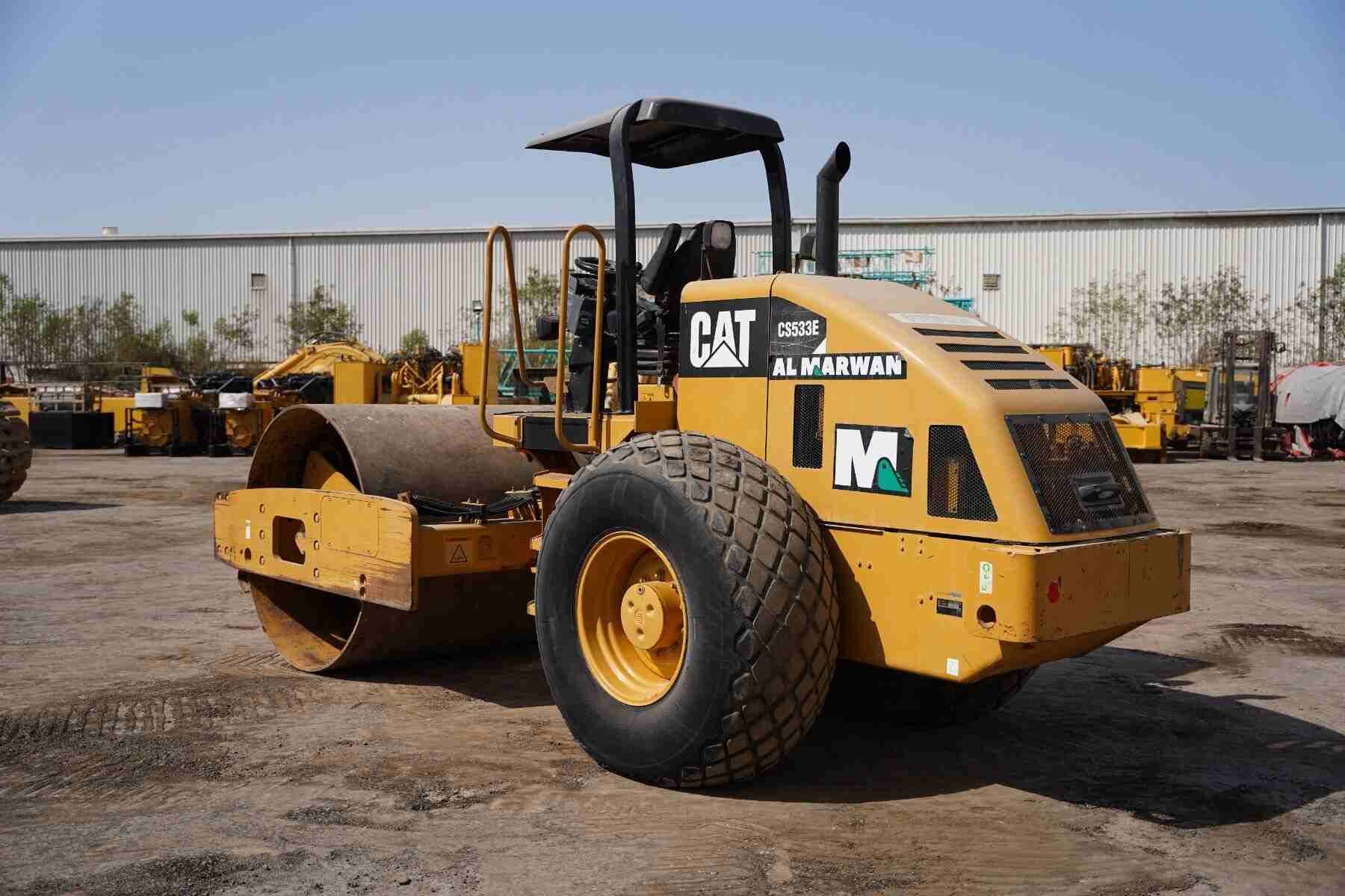 Used Caterpillar CS533E Single Drum Roller 2014