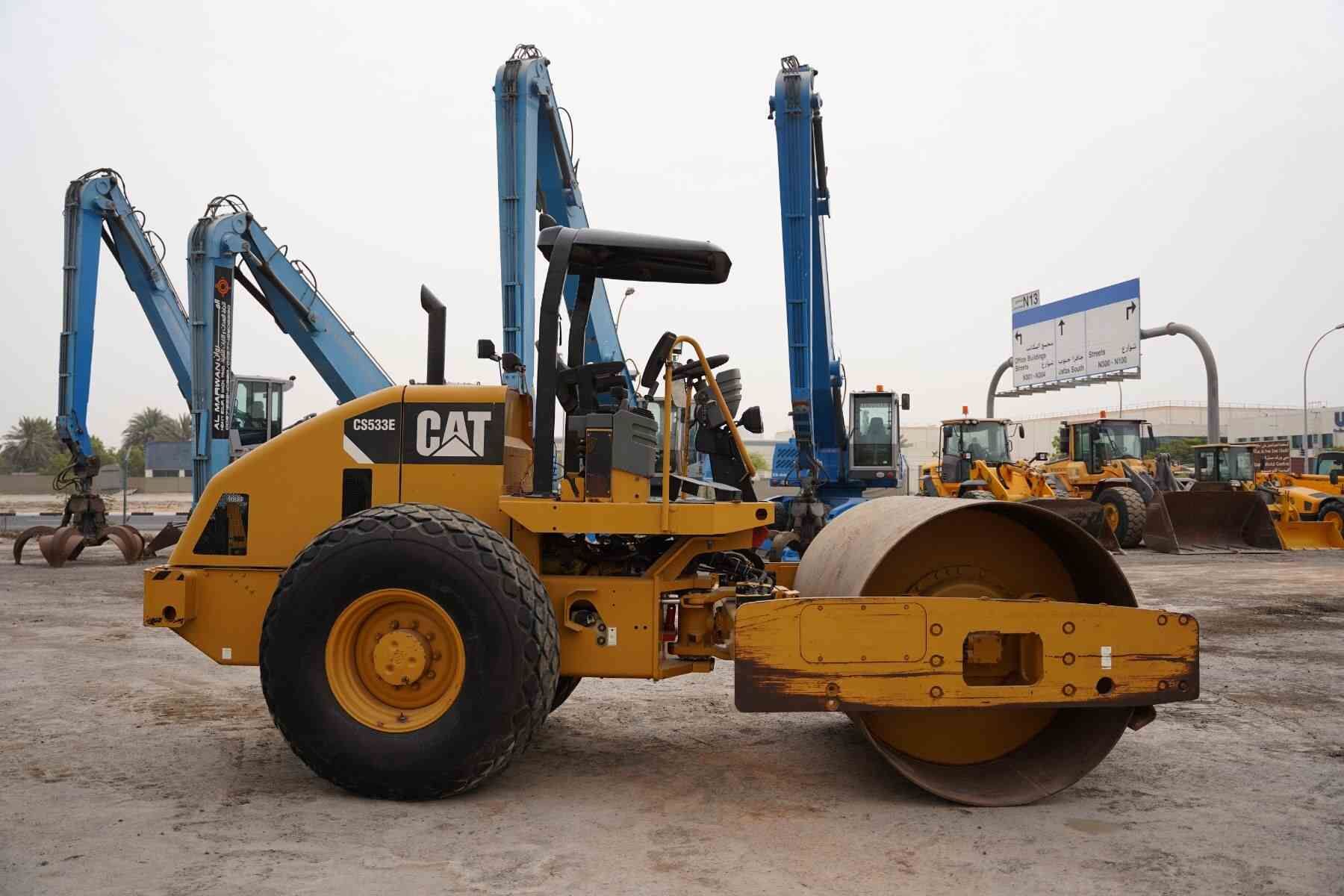 Used Caterpillar CS533E Vibratory Soil Compactor 2014