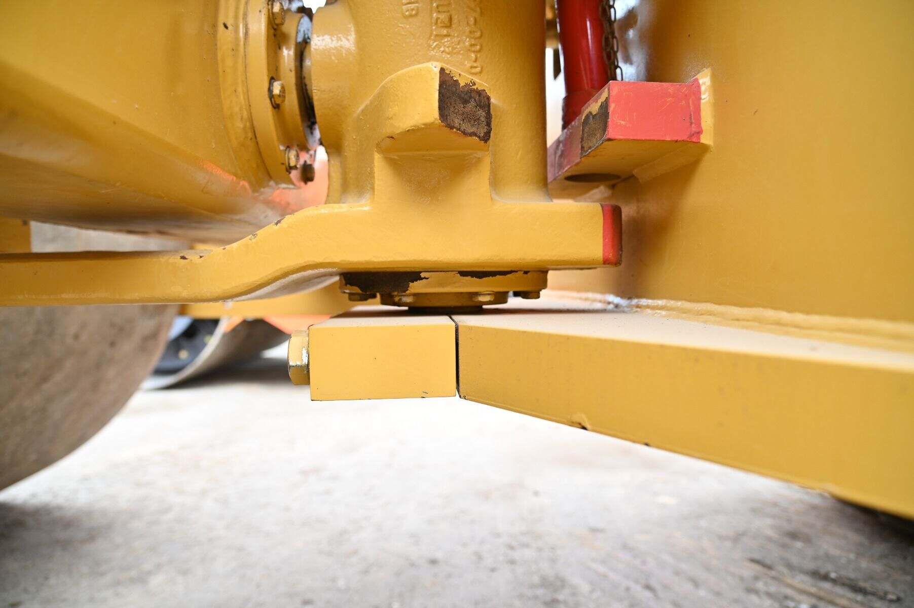 Used Caterpillar CS533E Vibratory Soil Compactor 2014