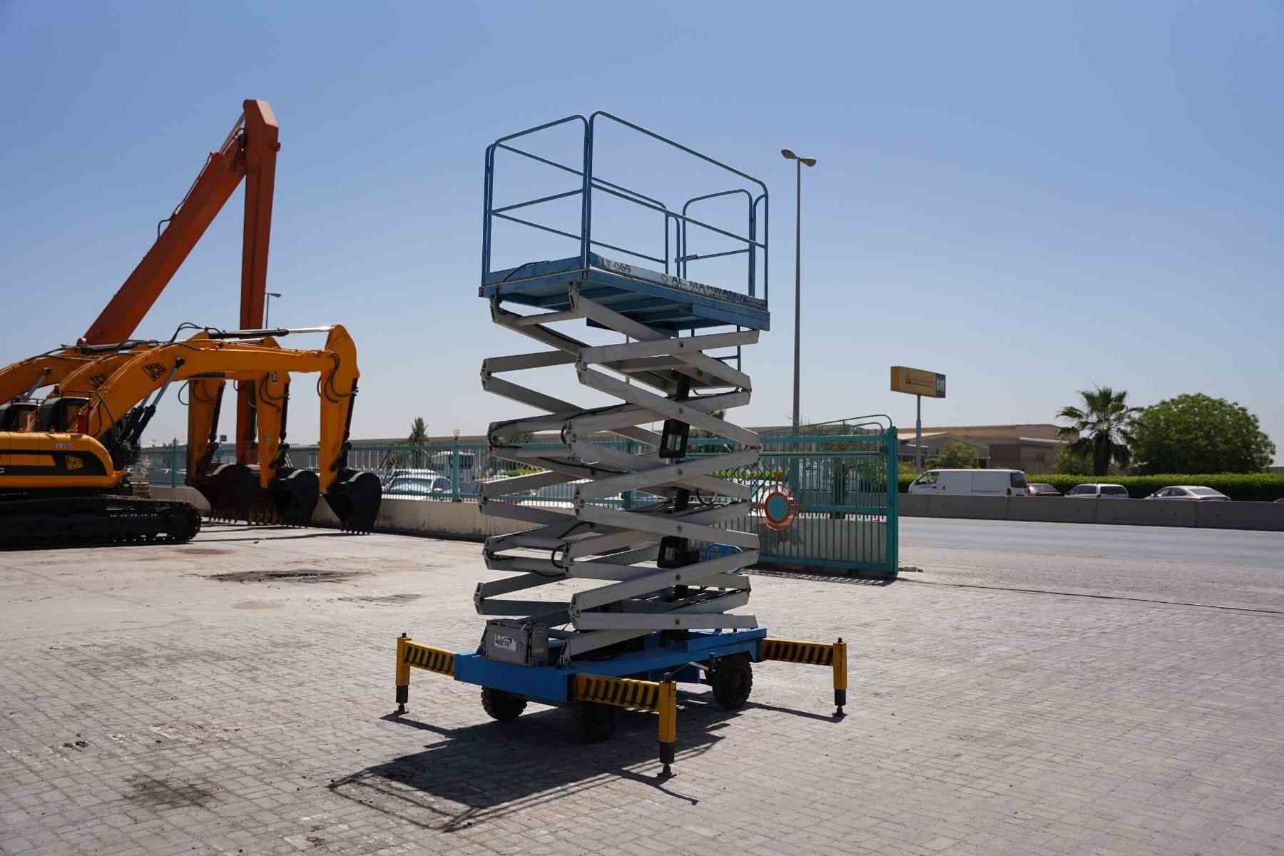 Buy used Beta B500 Scissor Lift 2016