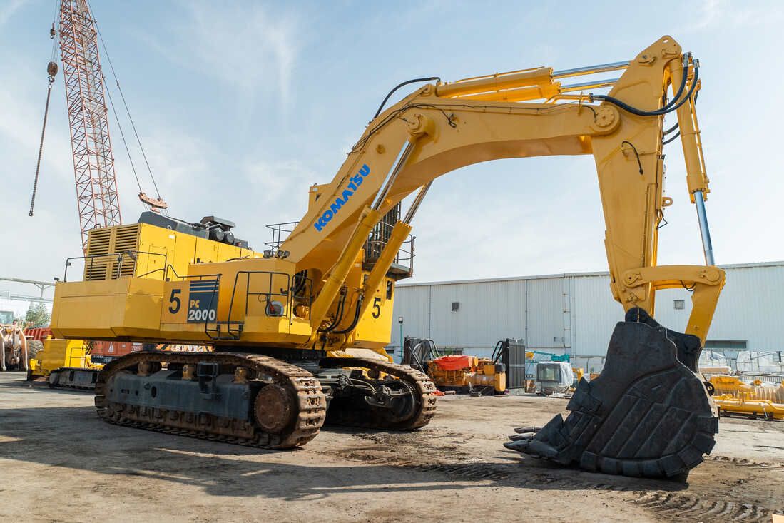 Used Komatsu PC2000-8 Track Excavator for Sale 2019 | Almarwan