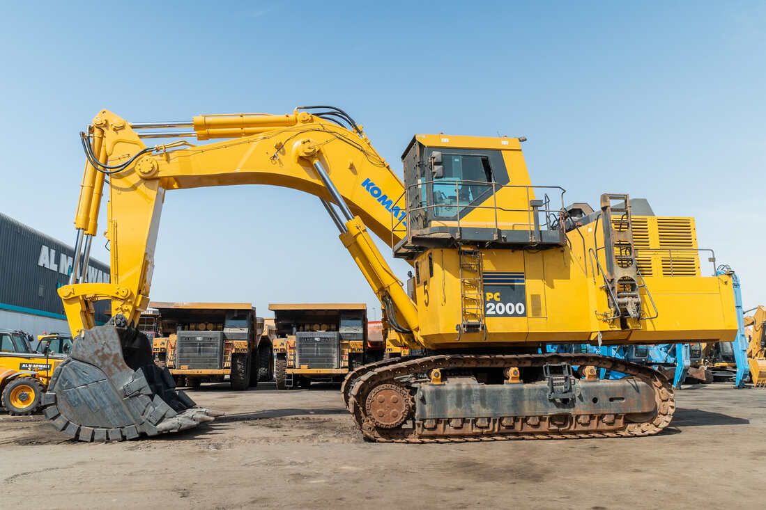 Used Komatsu PC2000-8 Track Excavator for Sale 2019 | Almarwan