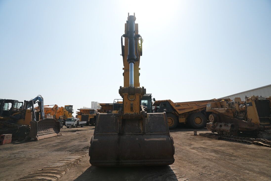 Used Cat 395 Track Excavator for Sale 2022 | Almarwan