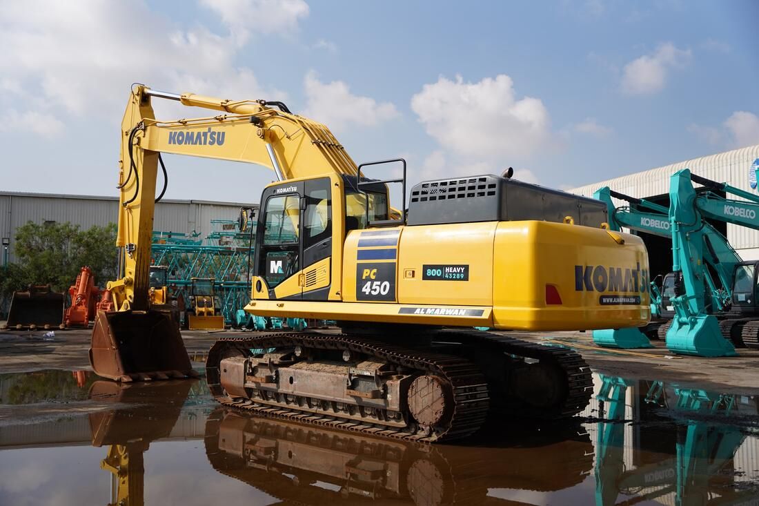 Used Komatsu PC450-10 Track Excavator for Sale 2016 | Almarwan