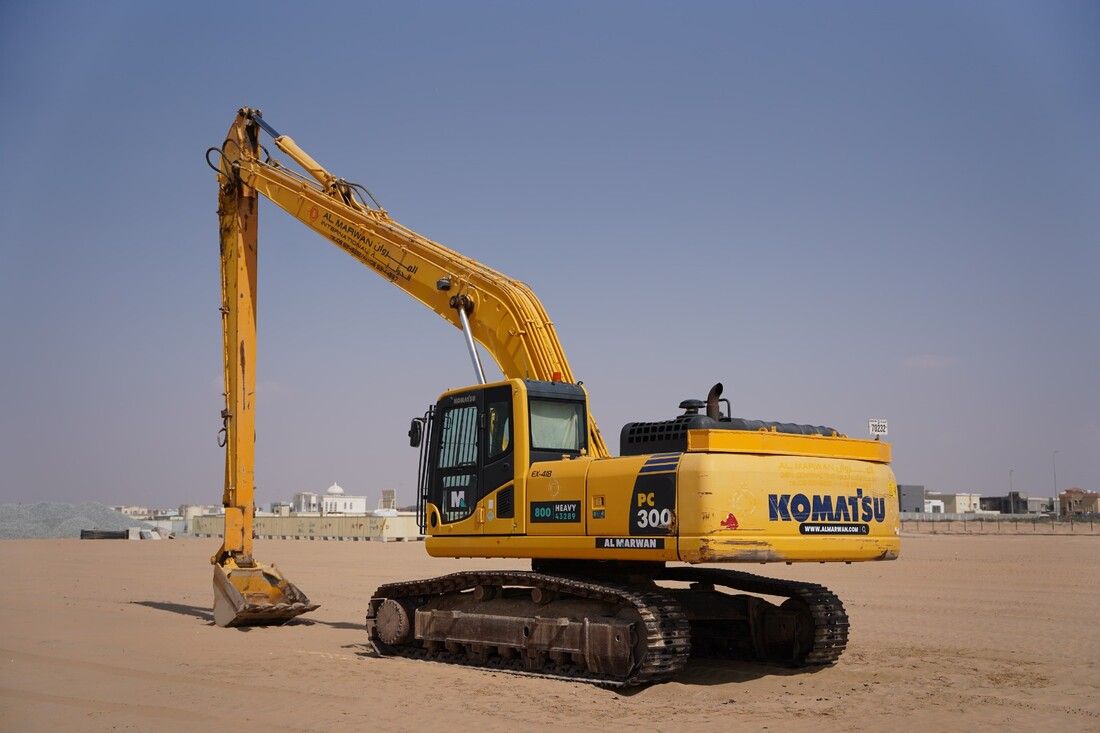 2019 Komatsu PC300-8M0 Track Excavator