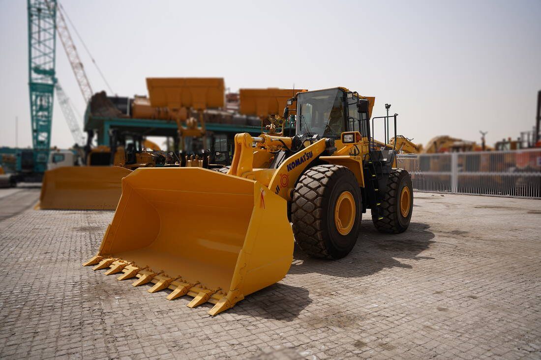Rent Medium 23-Ton Wheel Loaders