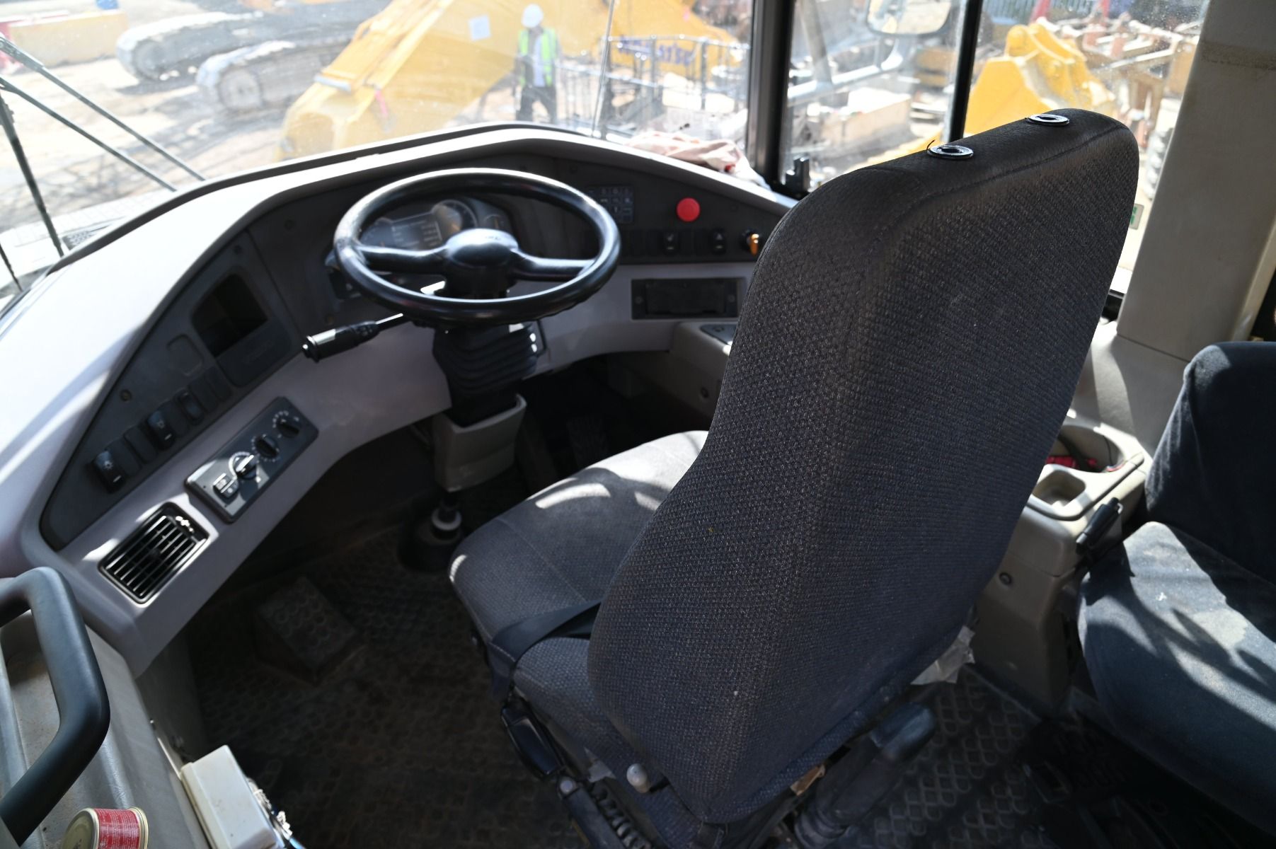 Used Volvo A35F Articulated Water Truck 2012 | Al Marwan