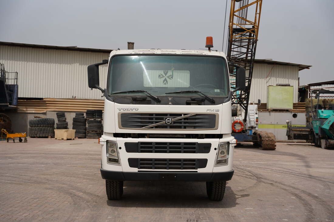 Volvo FM12 Cargo Truck 6x4 - Superior Traction-Spacious Bed