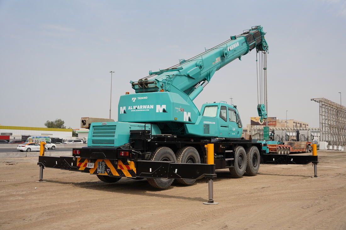 Used 2012 Tadano GR600N-2 Mobile Crane