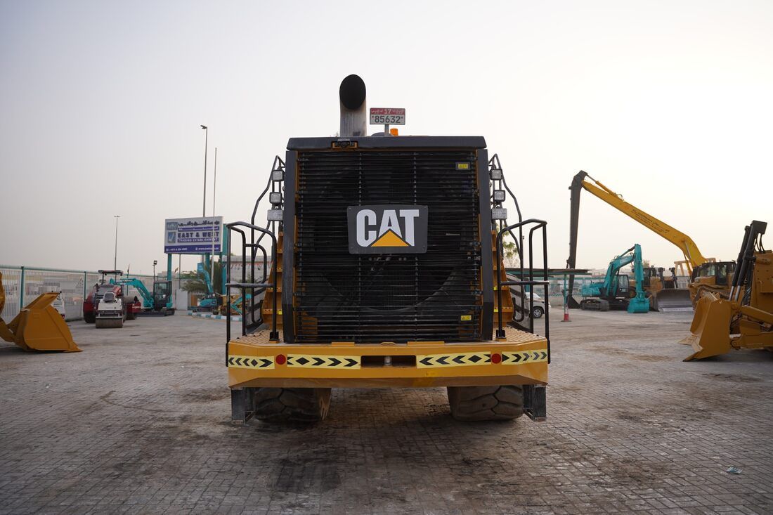 Buy Caterpillar 988K Large Wheel Loader | Al Marwan