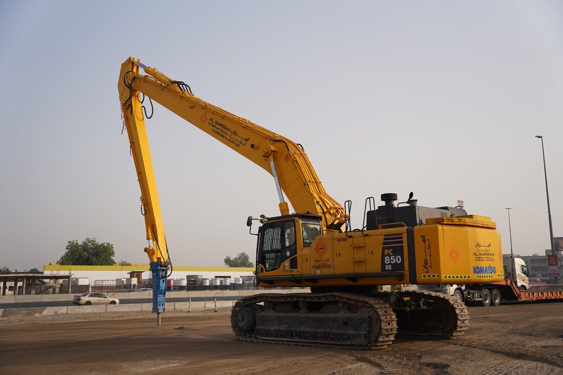 Used Komatsu PC850-8R1 Track Excavator for Sale | Almarwan