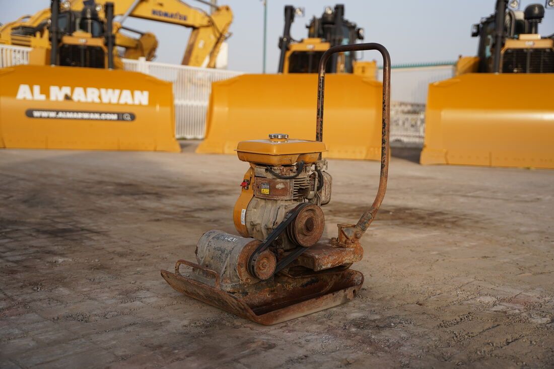 Used 2005 Sakai PC100 Plate Compactor | Al Marwan