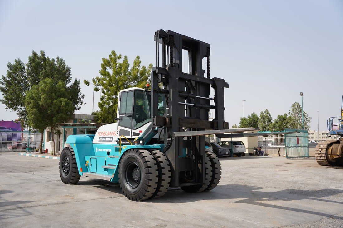 Rent 25-Ton Forklifts