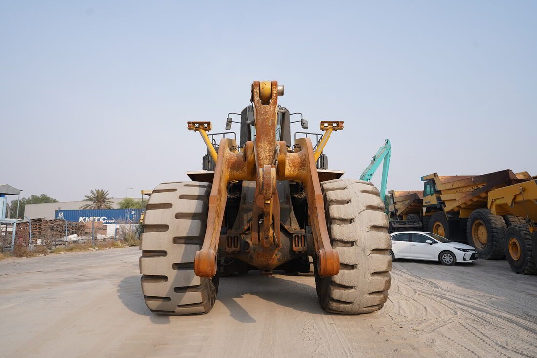 Komatsu WA800 Wheel Loader 2017-Efficient Material Handling