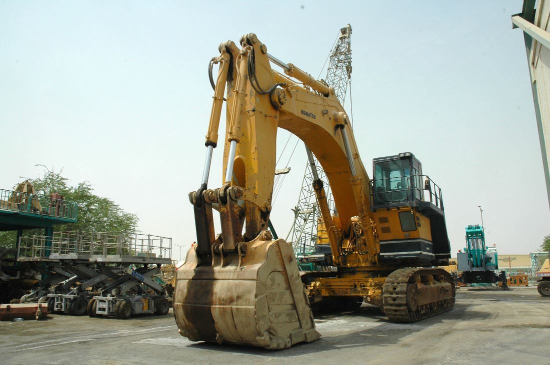 Large Excavator 160 Ton For Rent | Al Marwan