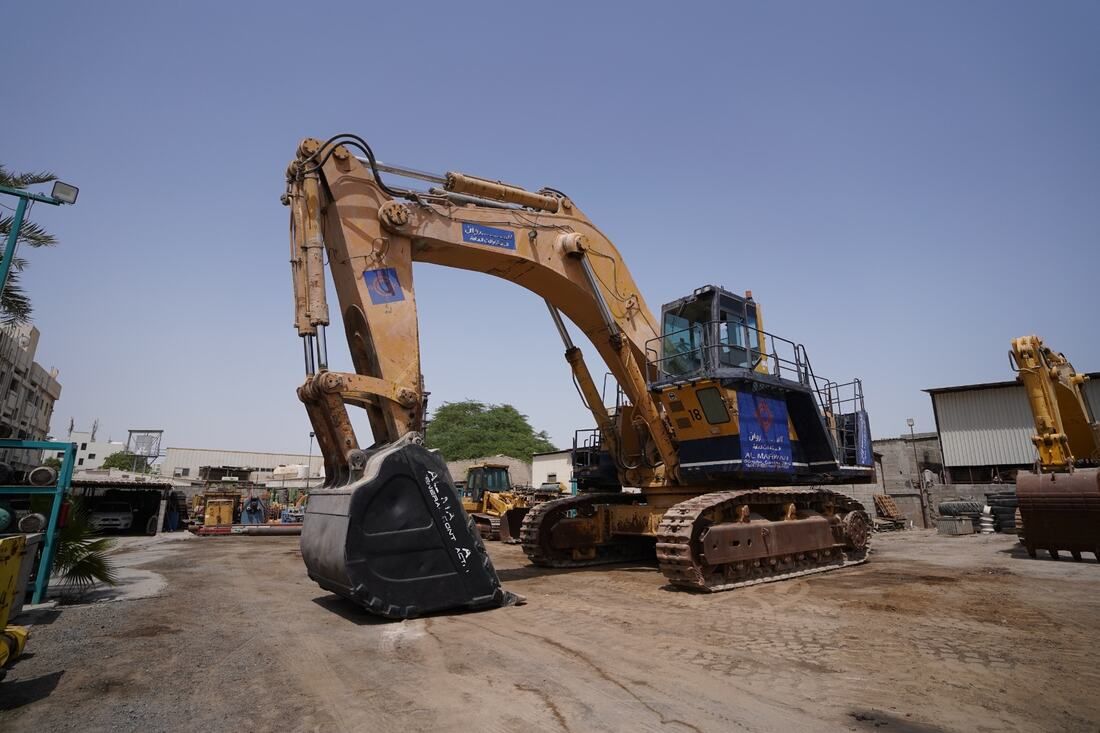 Large Excavator 160 Ton For Rent | Al Marwan