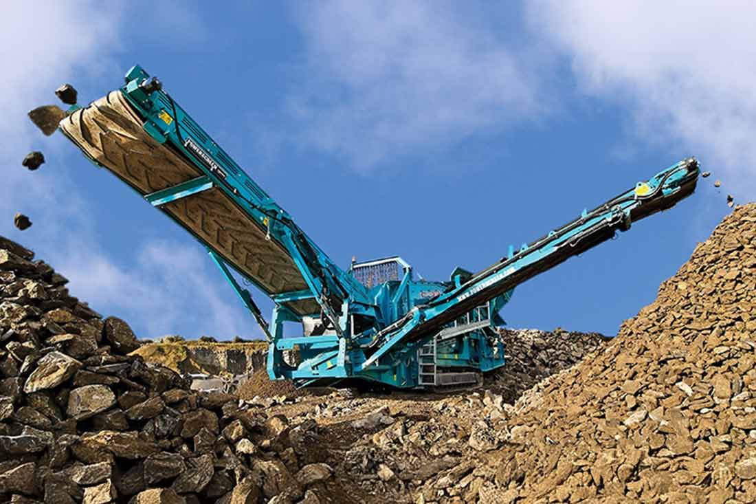 Powerscreen Warrior 2400 - High-Capacity Scalping Screener