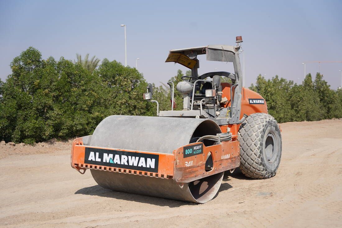 10 to 26 Ton Vibratory Drum Roller for Rent | Almarwan