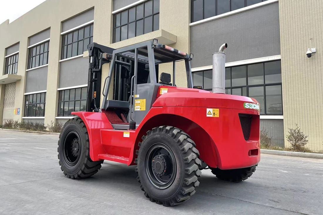 New Socma HNFY-80 Rough Terrain Forklift for Sale | Almarwan